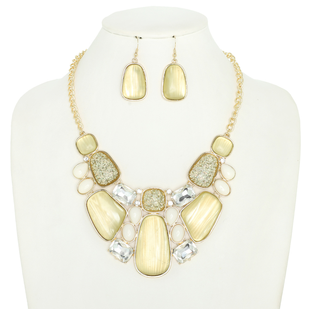 N14622 GWT ASSORTED AGATE CRYSTAL GEMSTONE BIB NECKLACE SET - Fashion