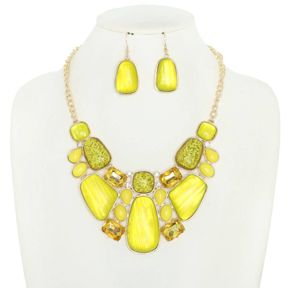 N14622 GYL ASSORTED AGATE CRYSTAL GEMSTONE BIB NECKLACE SET - Fashion